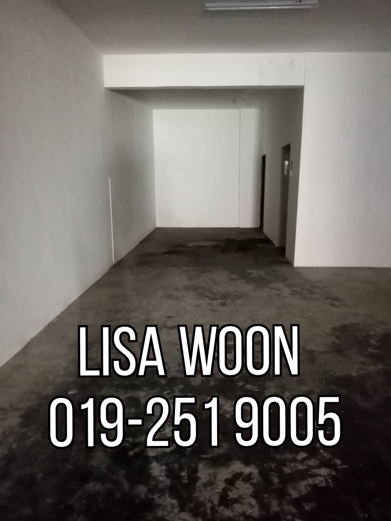 Ground Floor Shop Lot in Putra Walk
